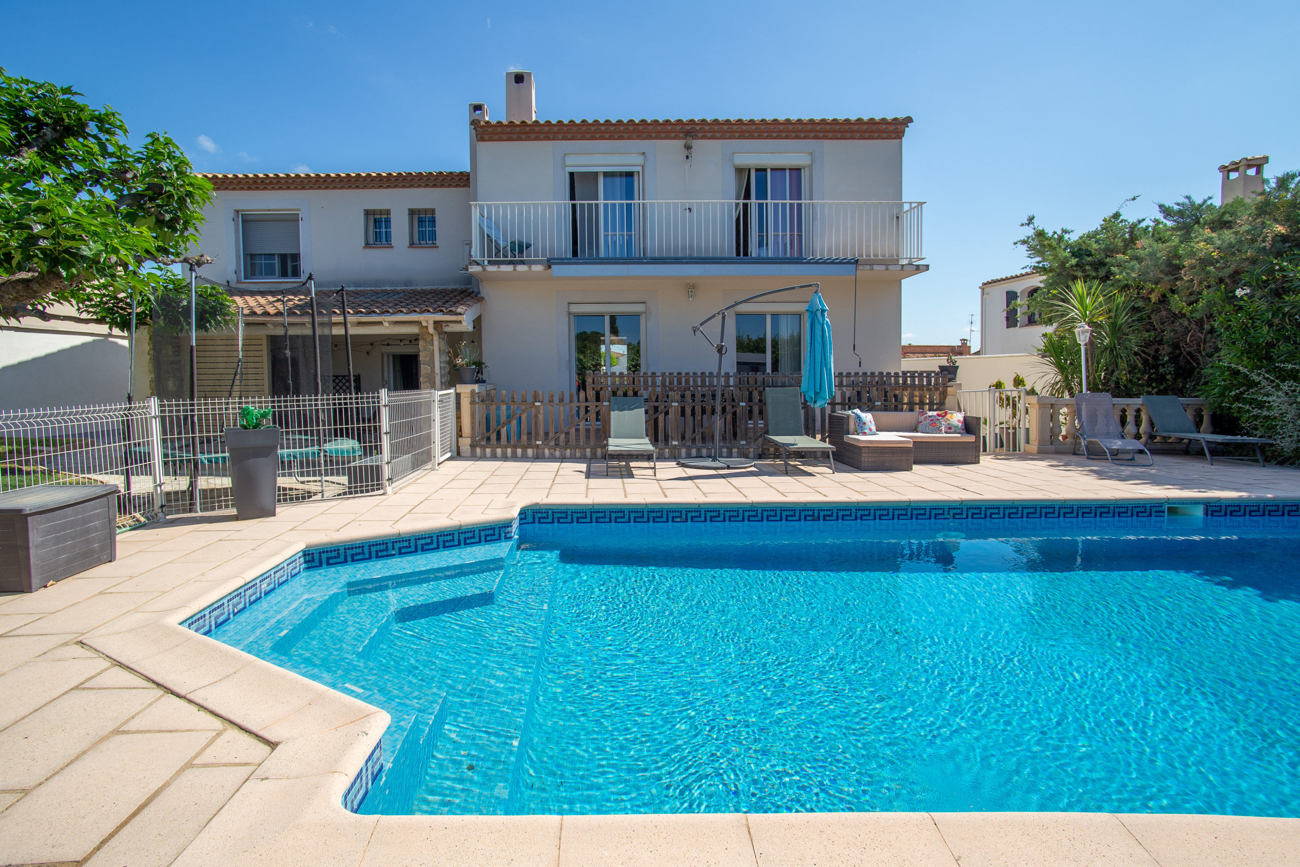 Poussan, Spacieuse villa familiale avec piscine - Thau Conciergerie